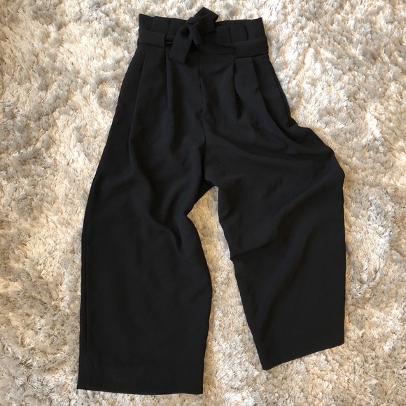 COS | Pants & Jumpsuits | Cos Women Sz2 Black Wide Leg Cropped Pants ...